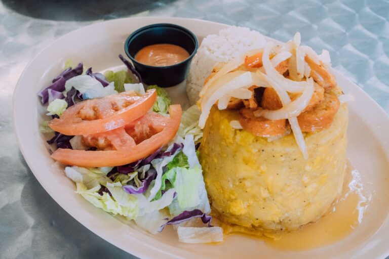 Authentic Puerto Rican Food You Should Eat When Visiting | Platea