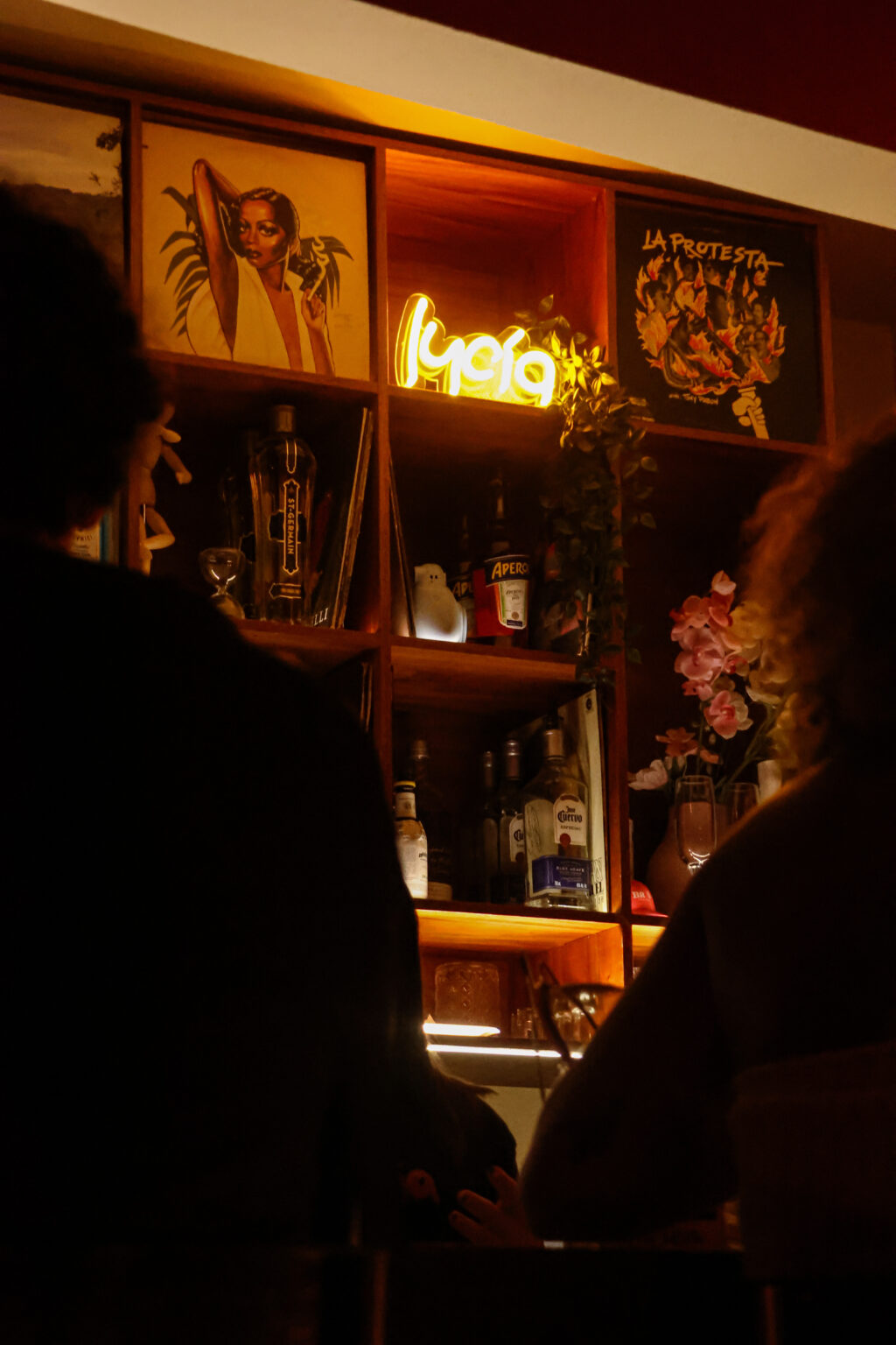 ¿Conoces los hi-fi bars? Más que bares, son hidden gems del buen sonido ...